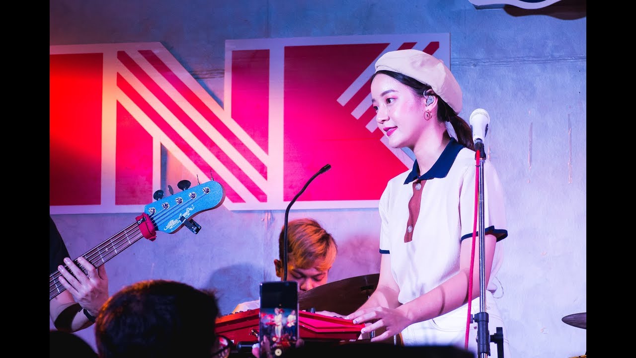 ไม่อยากเหงาแล้ว (Call me) - INK WARUNTORN [LIVE] @ Color Bar 11.10.2019 ...