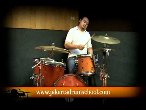 Jakarta Drum School - Rayendra Sunito - YouTube