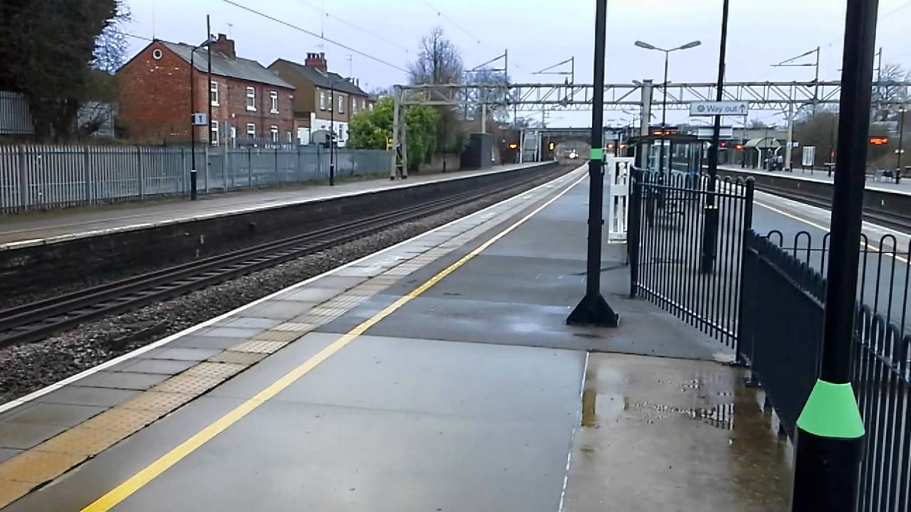 Trains at: Tring - YouTube