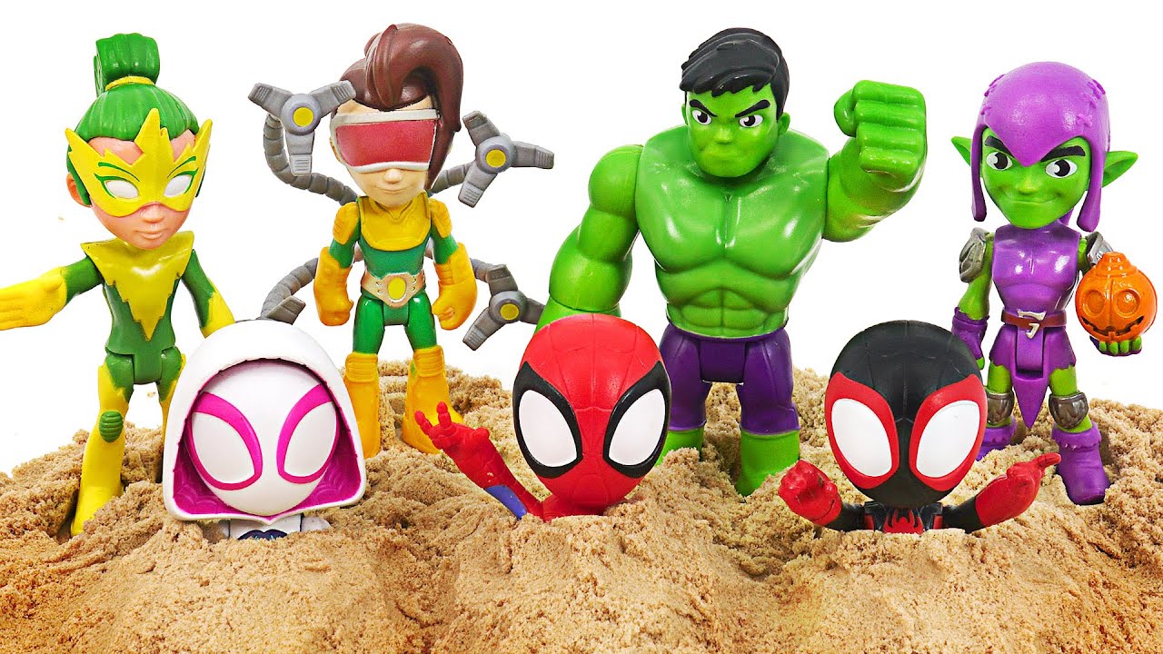 Spidey and His Amazing Friends got stuck in a pile of sand! Save us ...