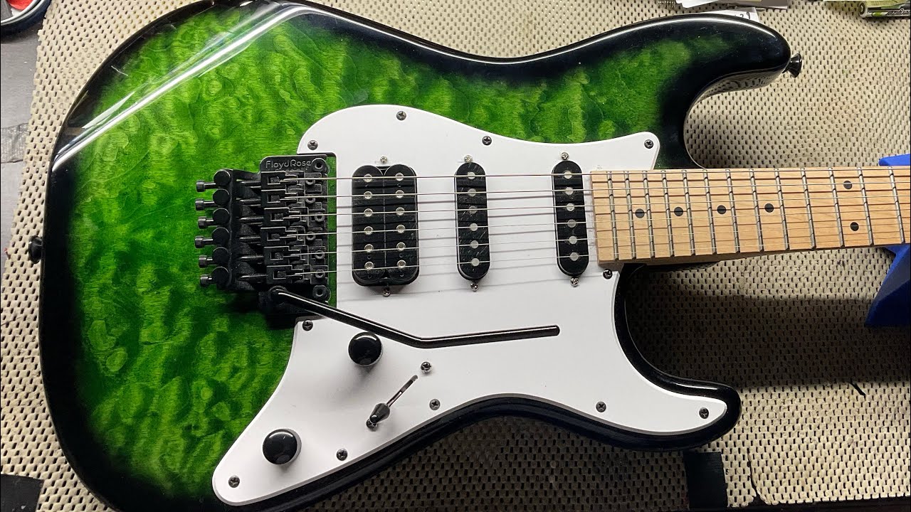 How TO change out strings on your Floyd Rose guitar +Tech Tips Jackson ...