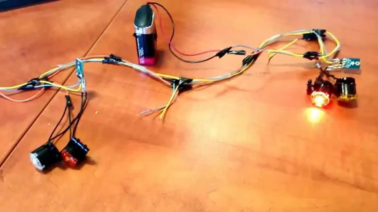 1-wire LEGO LED stripe #1 - YouTube