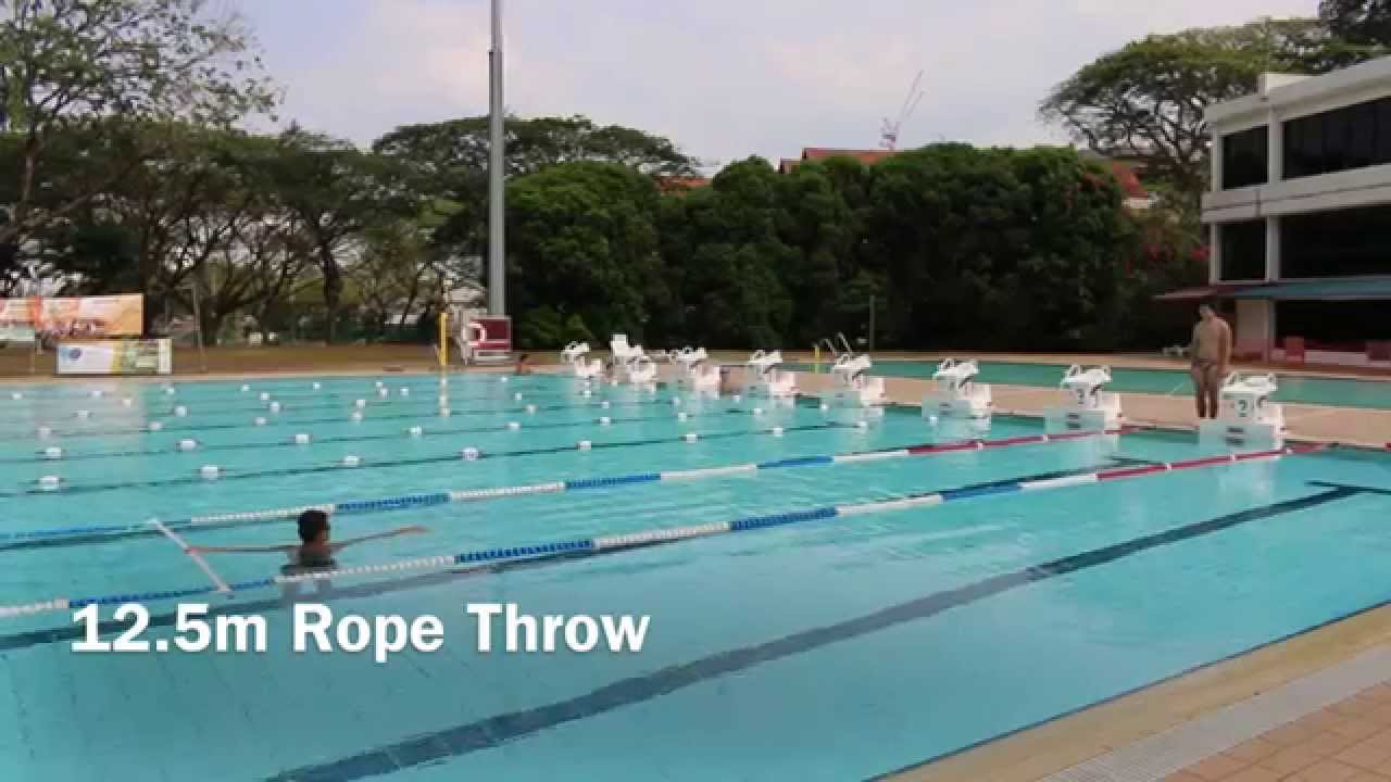 NUS University Lifeguard Corps: 12.5M Rope Throw - YouTube