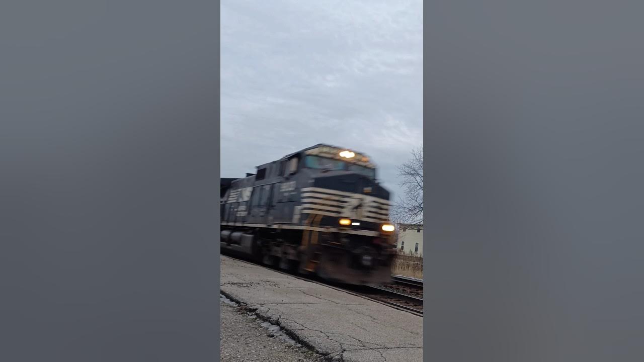 CSX YN2 trailing on NS 13Q 1-30-2025 - YouTube