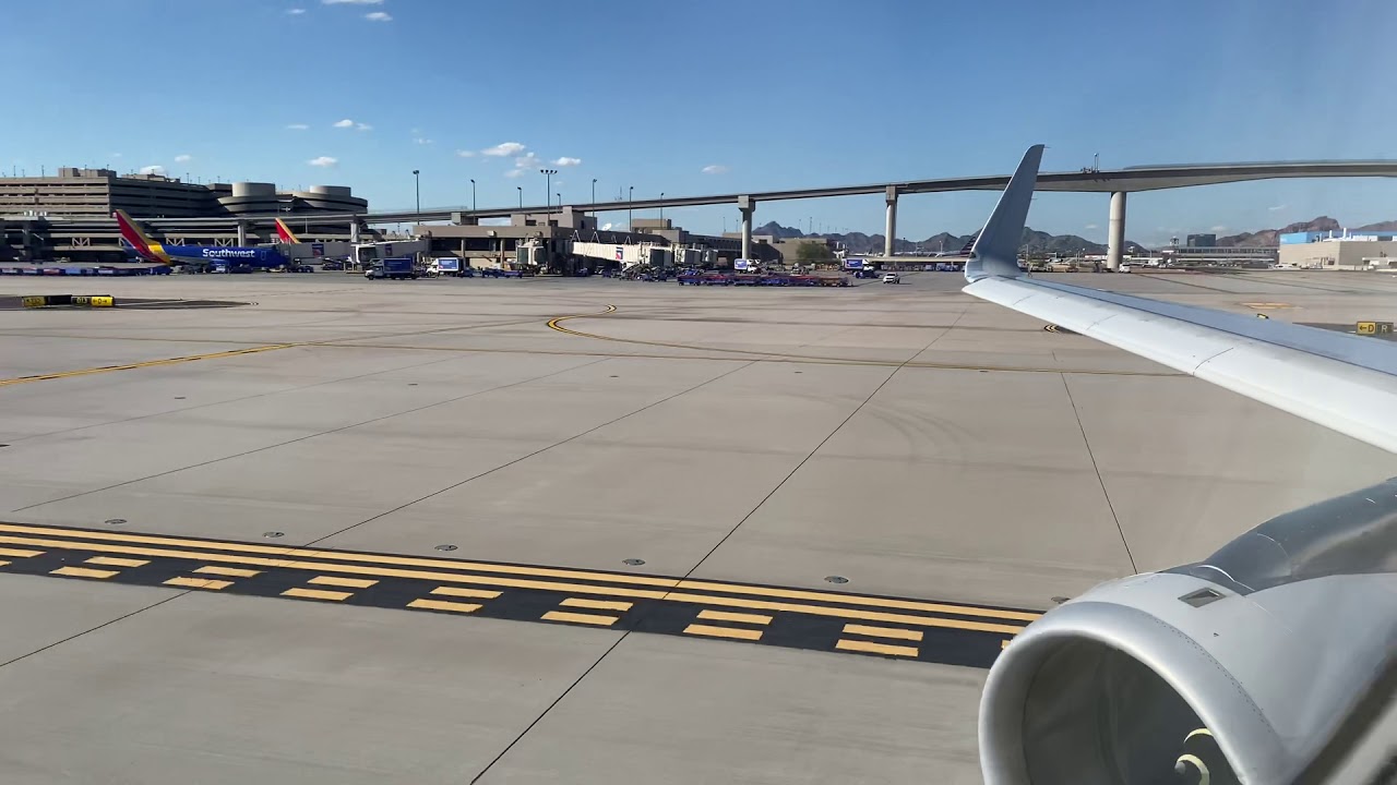 AA A321 Takeoff From Phoenix - YouTube