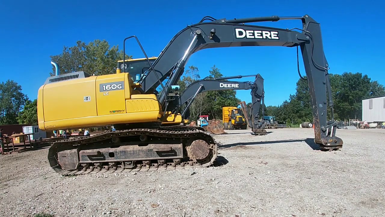 Going to a heavy equipment auction [Auction review] - YouTube