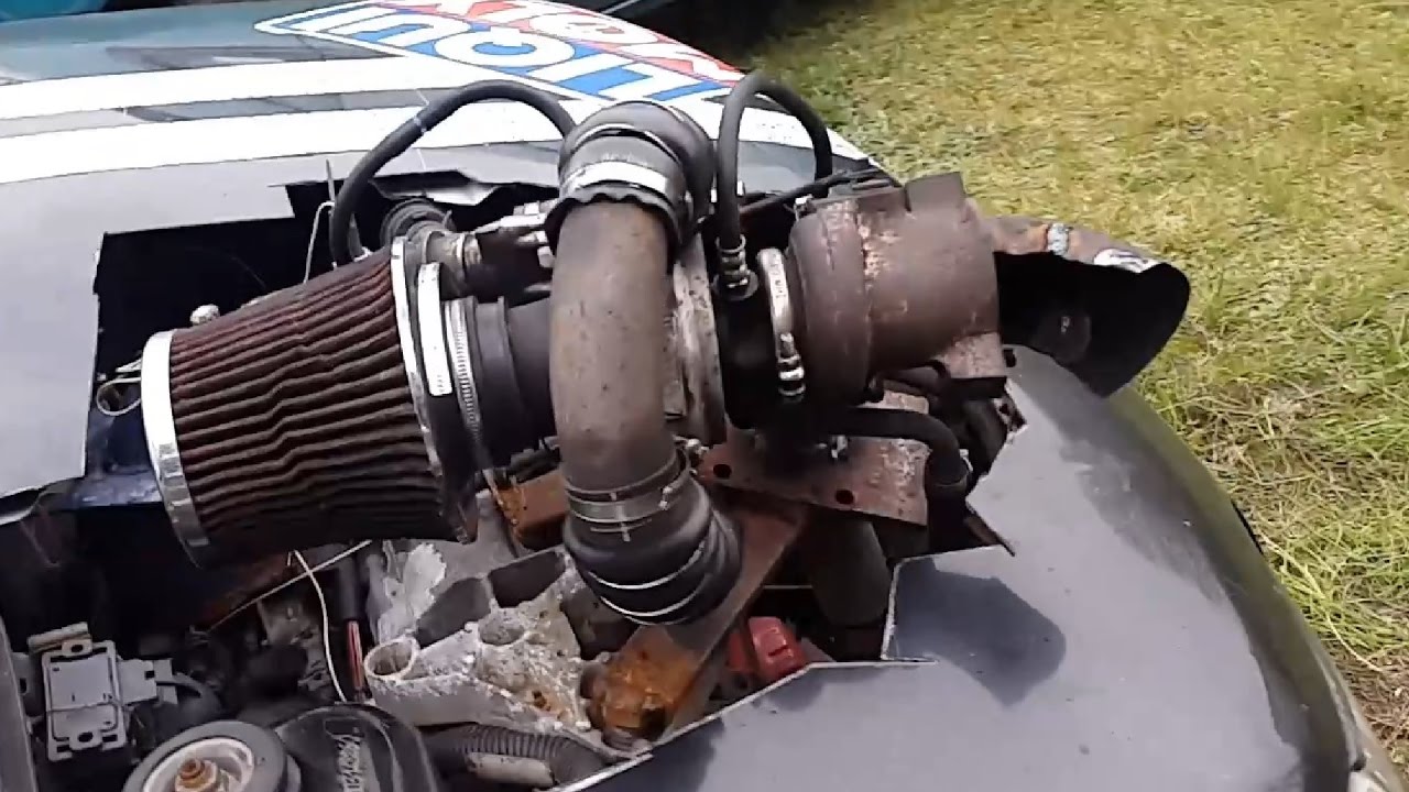 Clio 1.2 turbo v4: viena turbina + patobulintas kuro padavimas + per ...