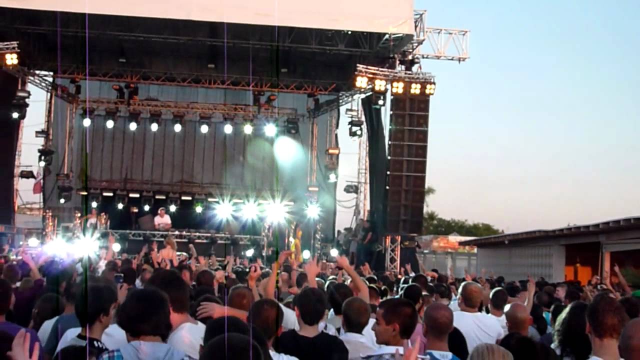 Tiesto @ Cacao Beach 2011 ( Swanky Tunes & Hard Rock Sofa - Feedback ...