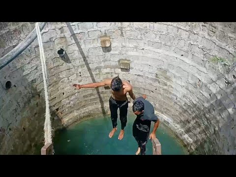 😱jump in to well (swimming)😱 - YouTube