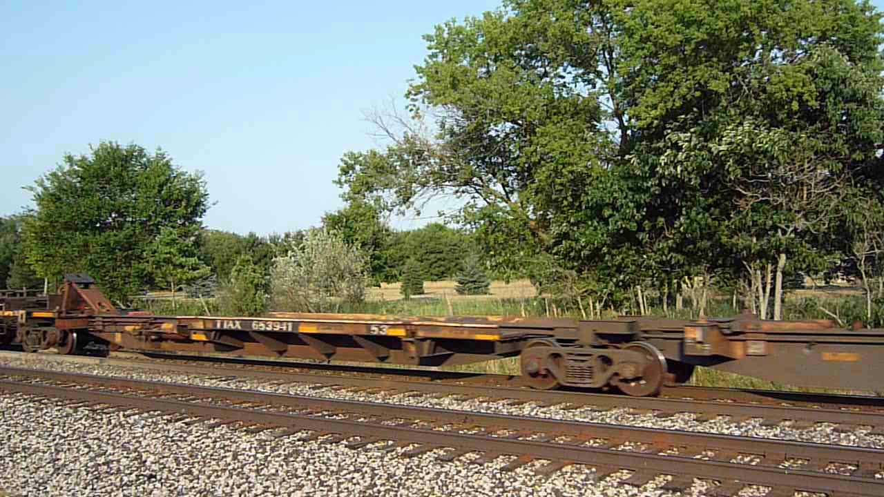 CN We Deliver! Union Pacific Building America - YouTube