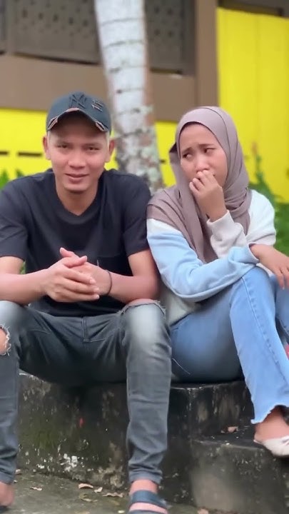 Nhìn kìa làm tý đi kkk #giaitri #cuoisacsua - YouTube