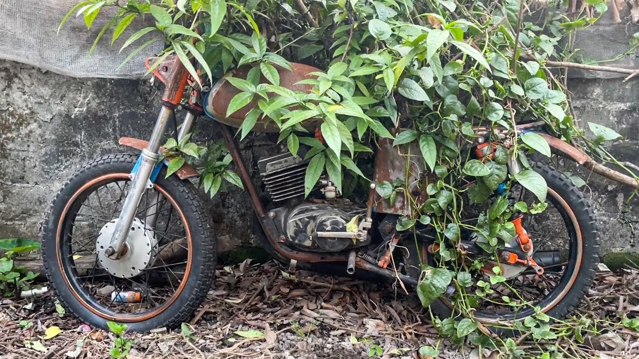 Restore The Legendary Motorcycle // Restoration Of Minsk 125 Badly ...