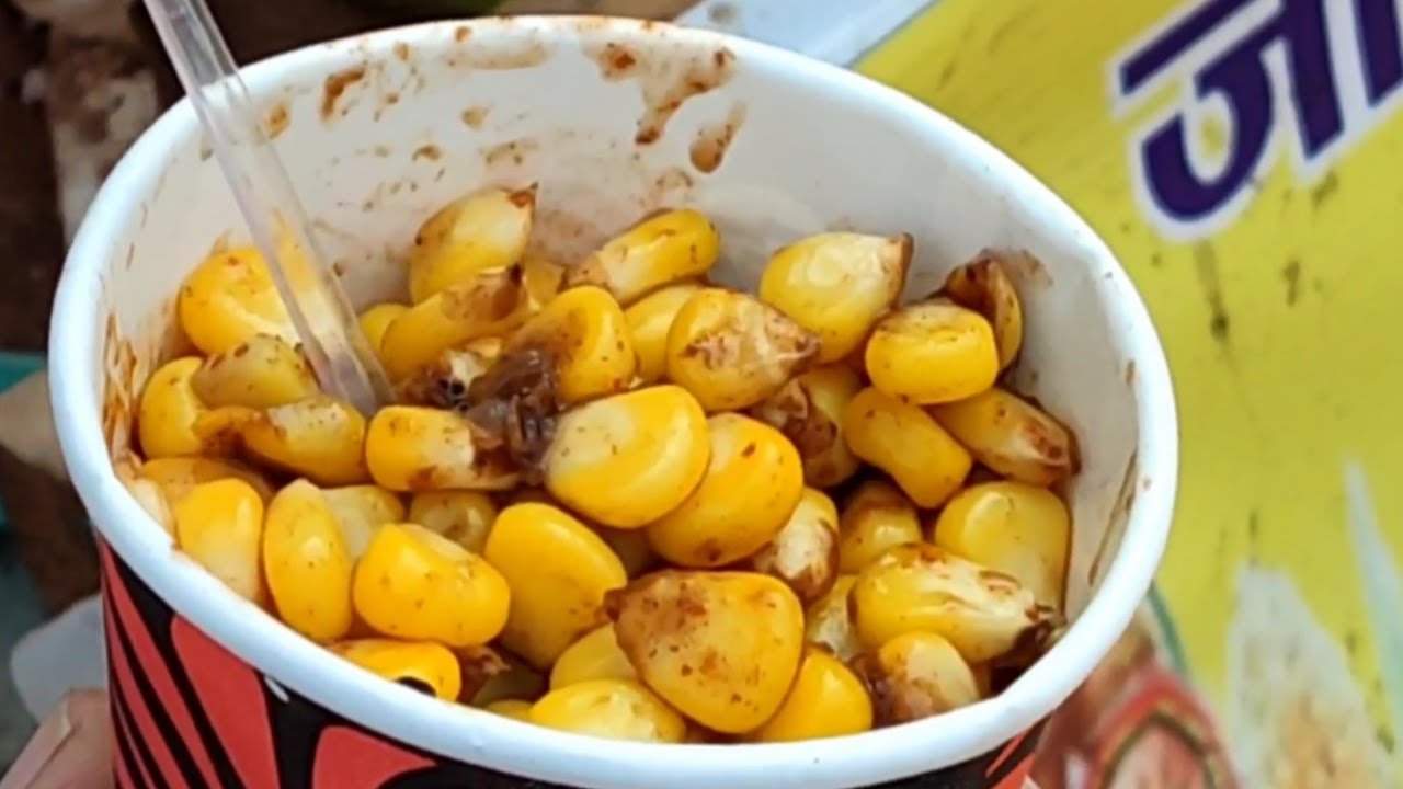 Delhi's Special Bhutta Challi | दिल्ली की स्पेशल भुट्टा छल्ली 😍 Street ...