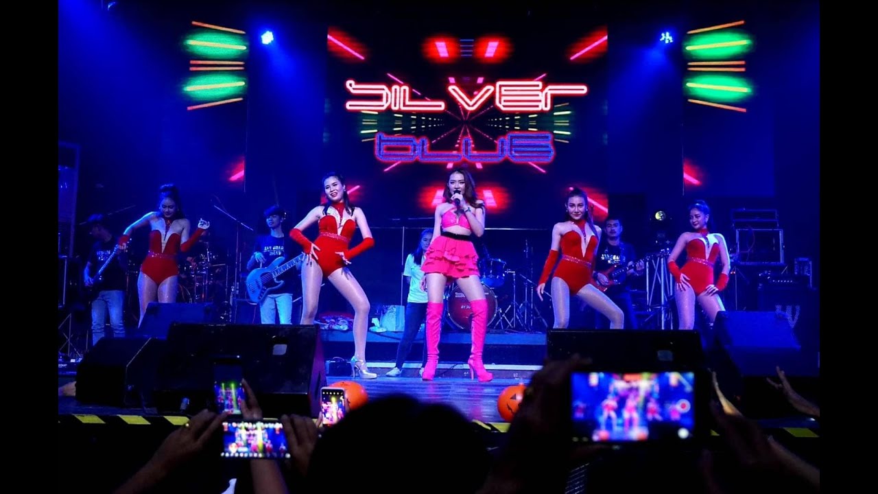 คอนเสิร์ต แอน อรดี Live in Silver Blue บ้านซับแดง - YouTube