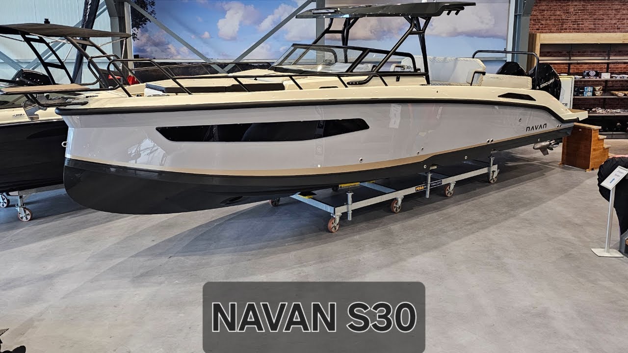 Navan S30 with Twin Mercury V8 250 - Features - in Showroom - YouTube