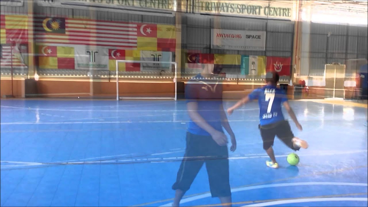 FUTSAL | Post and Crossbar Challenge - YouTube