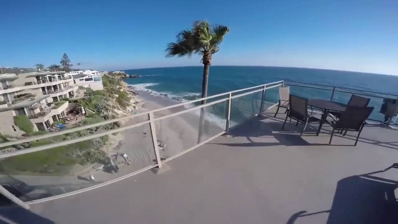 Guy Jumps Into Pool From Balcony "OMG" - YouTube