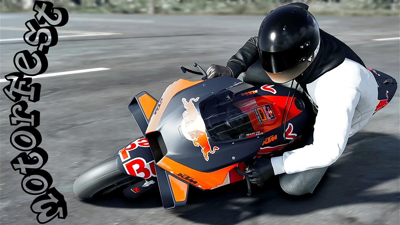 First race in the Bike Lovers Playlist is a knee scraper! - YouTube