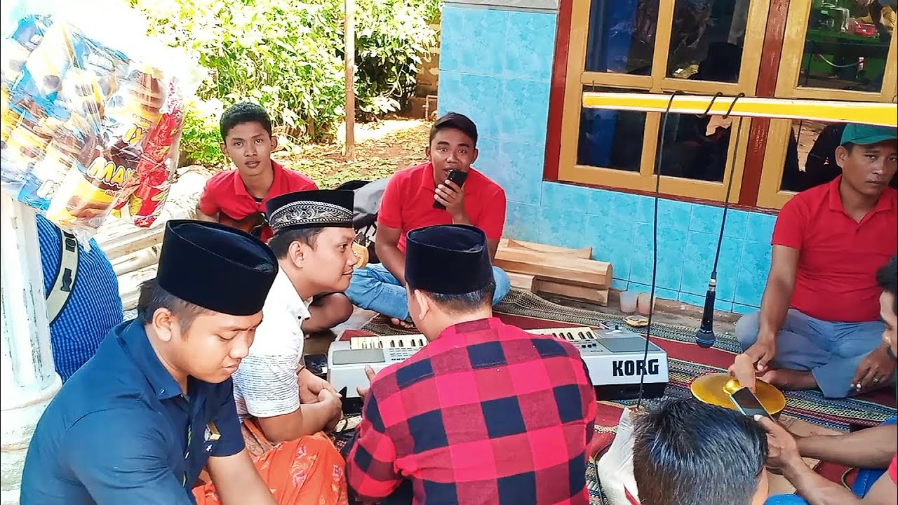 musik tradisional asal Madura saronen bunga leter 1 part 1 - YouTube