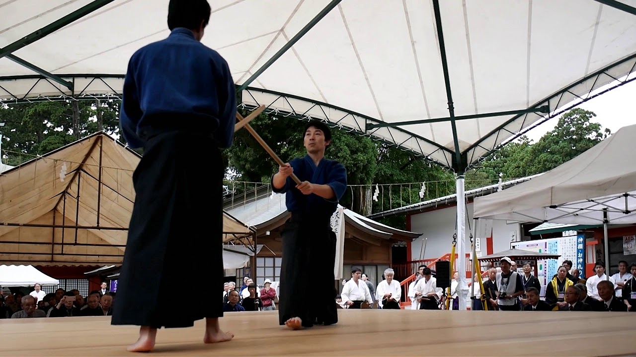 天真正伝香取神道流 Katori Shinto Ryu Kashima 2017 - YouTube