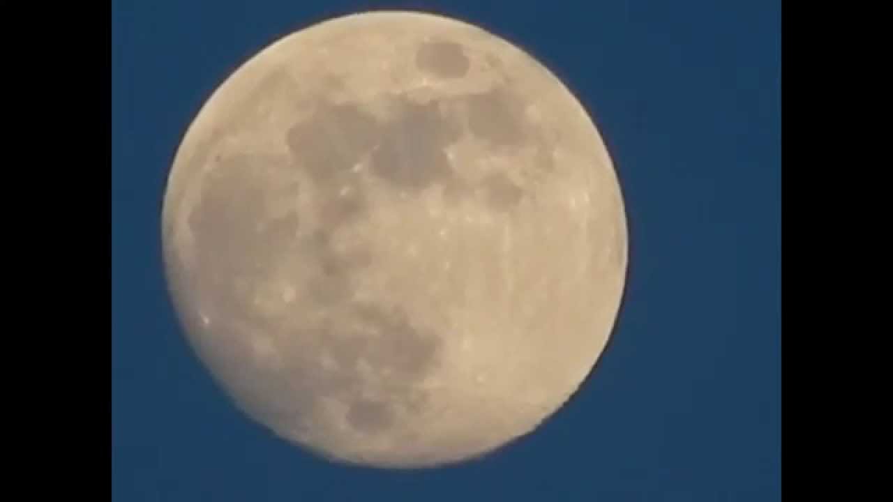 Moon Zoom using Nikon L820 without Tripod - YouTube