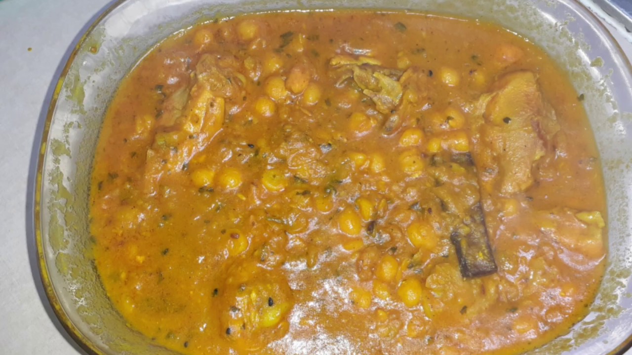 Shahi chicken chole recipe/Lahori chicken chole recipe - YouTube