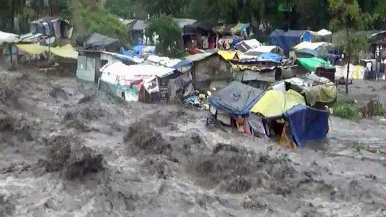 Shok ⚠️ Today Philippines flooding people evacuation. Hurricane Megi ...