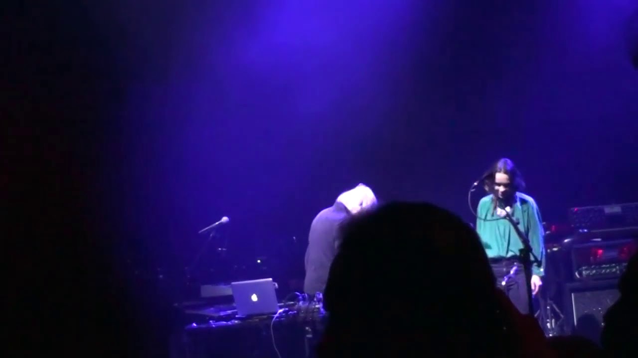 Richard Barbieri and Steven Wilson playing Buying New Soul at The Royal ...