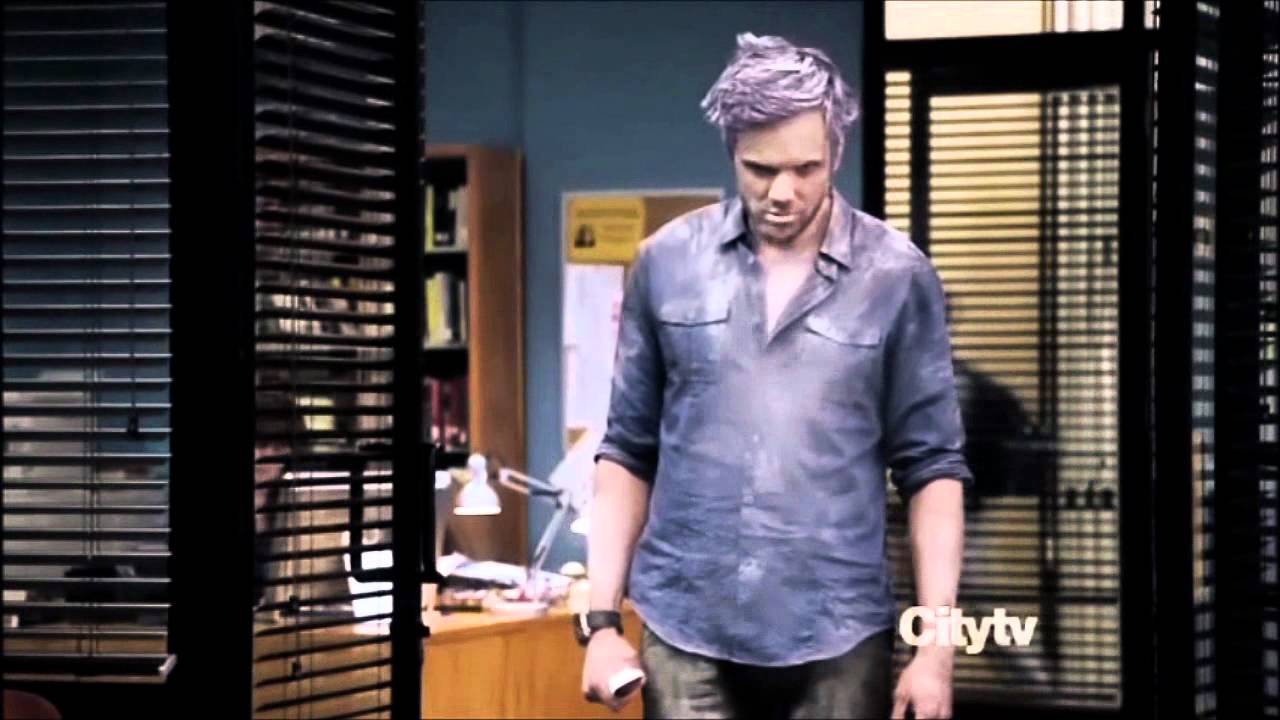 Community - shake it - YouTube