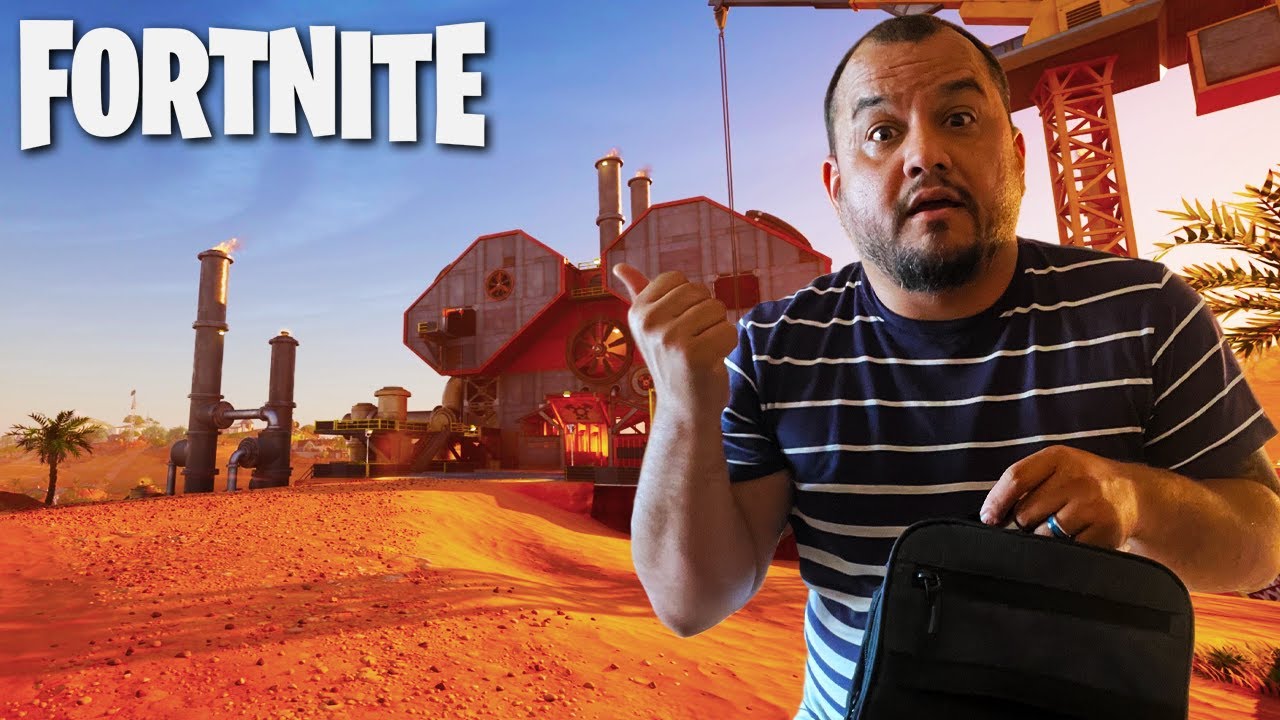 🔴 LIVE // BACK TO WORK...well FORTNITE (Full Screen) - YouTube
