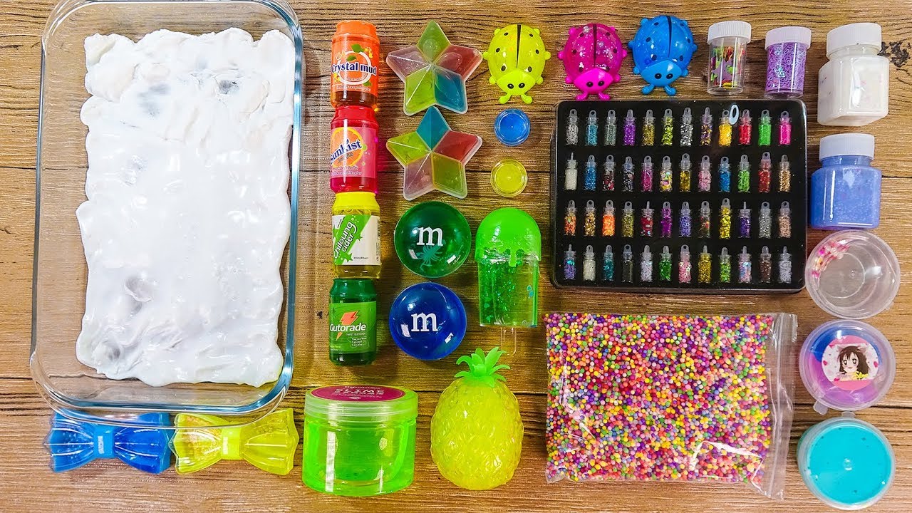 Pineapple Mixing Makeup,glitter,foam,clay Into Basic Slime! "Pineapple ...