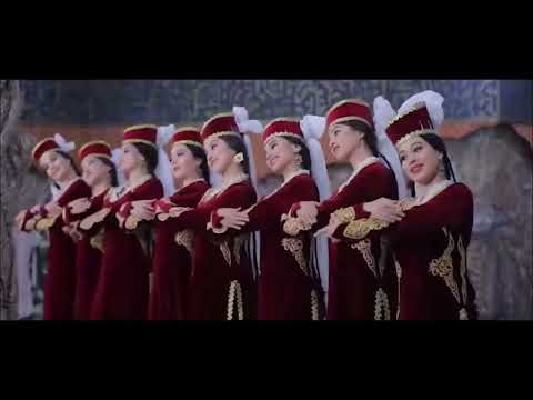 Nevruz Dans Grubu Gösterisi /Özbekistan