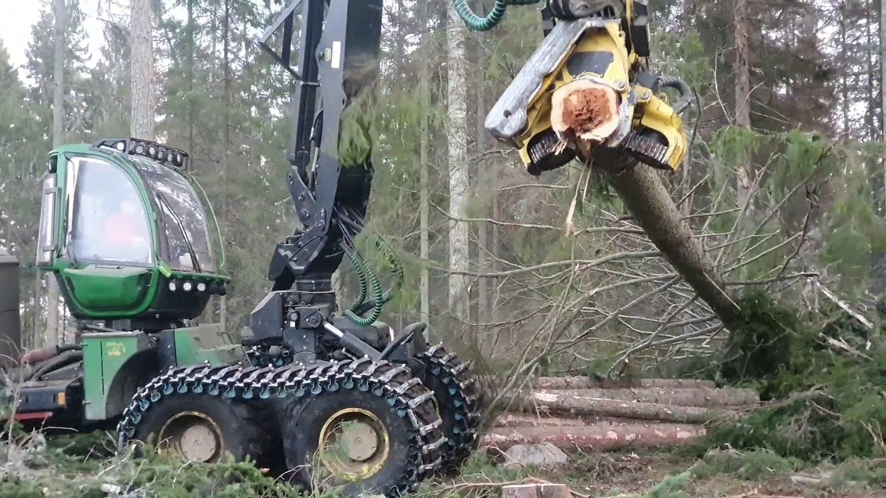 1470g John Deere hugger - YouTube