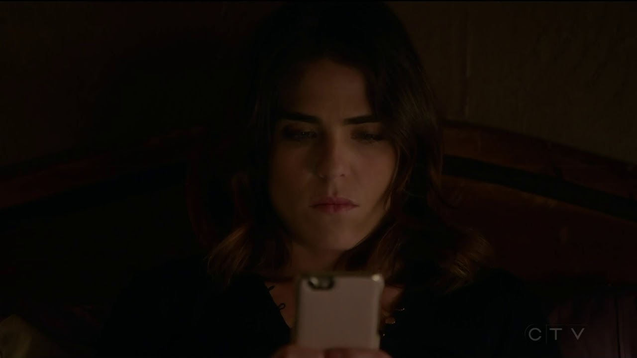 Why did laurel`s father kill Wes Gibbins? #1 - Season premiere - How To ...