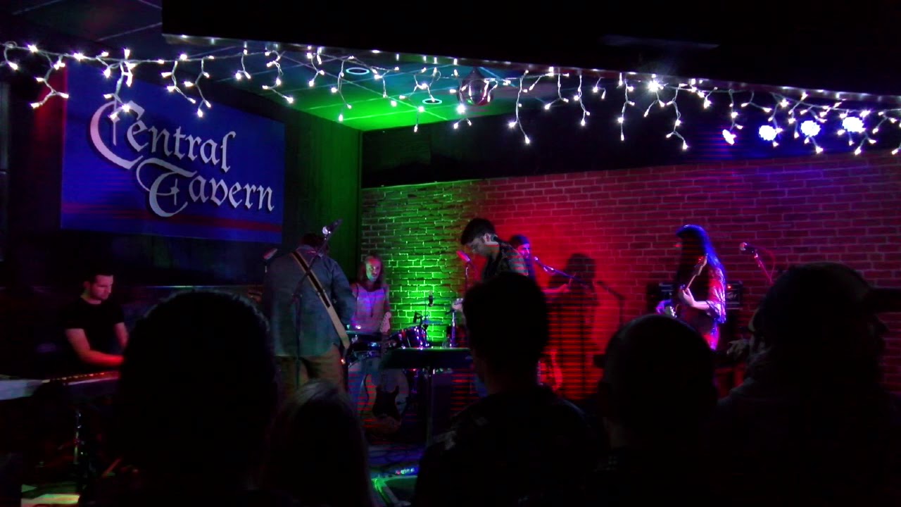 Zach Innis & the Honeybees: Anything that's Rock & Roll, You Got Lucky ...