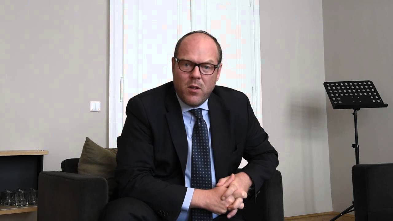 Vienna Daniel Kapp - YouTube