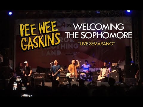 PEE WEE GASKINS - WELCOMING THE SOPHOMORE (LIVE SEMARANG) - YouTube