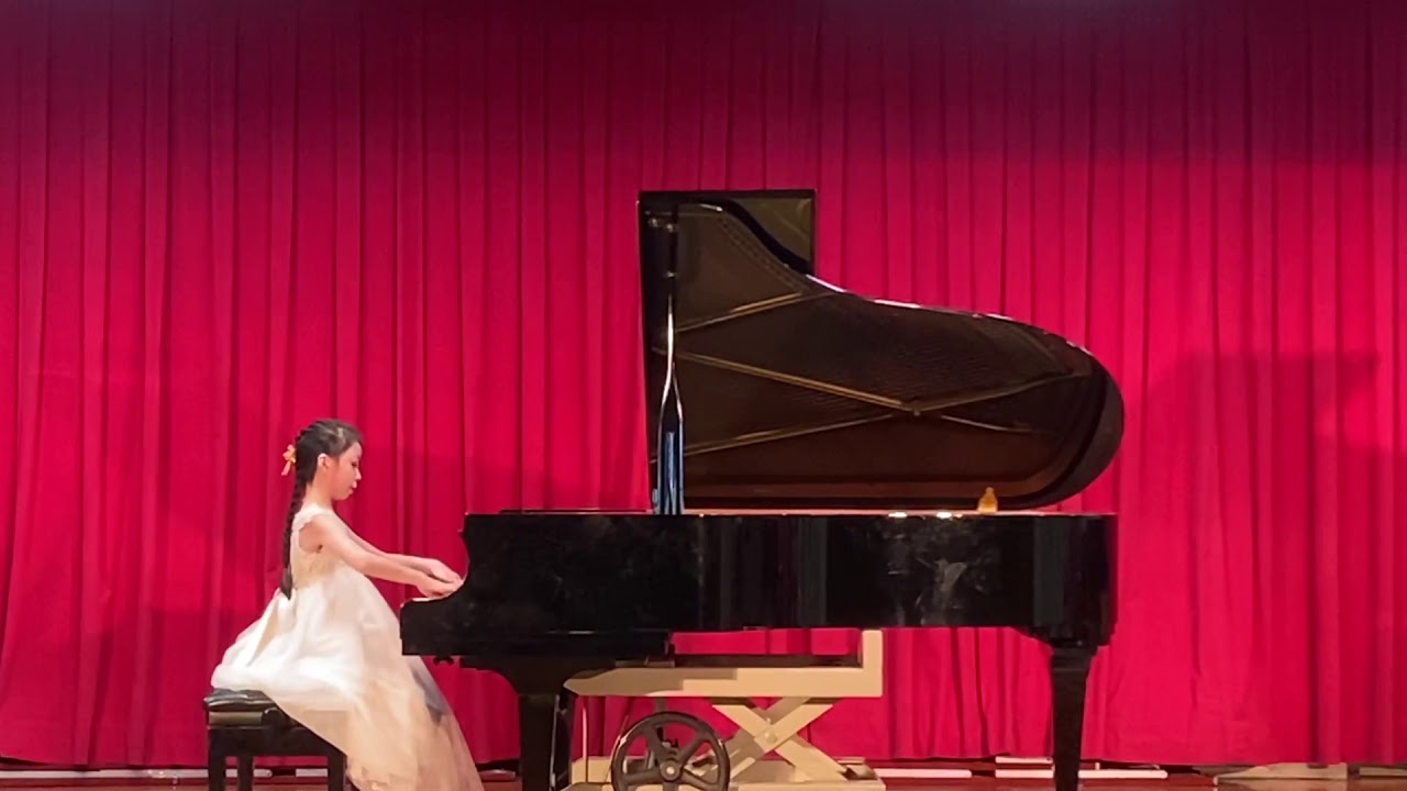 Fifi Chang -Chopin Waltz op.64 no.2 - YouTube