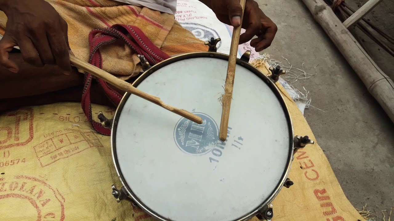 DRUM Pared March snare drum - YouTube