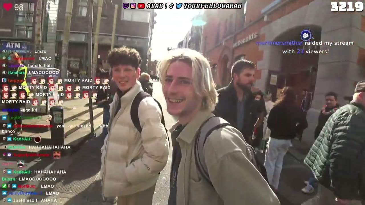Irish Streamer Meets xQc IRL - YouTube