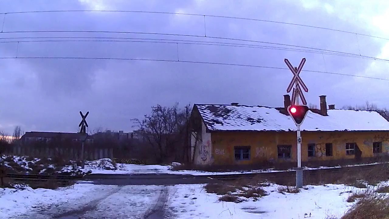Level Crossings At Rákospalota #2 | Hungarian Railroad Crossing - YouTube