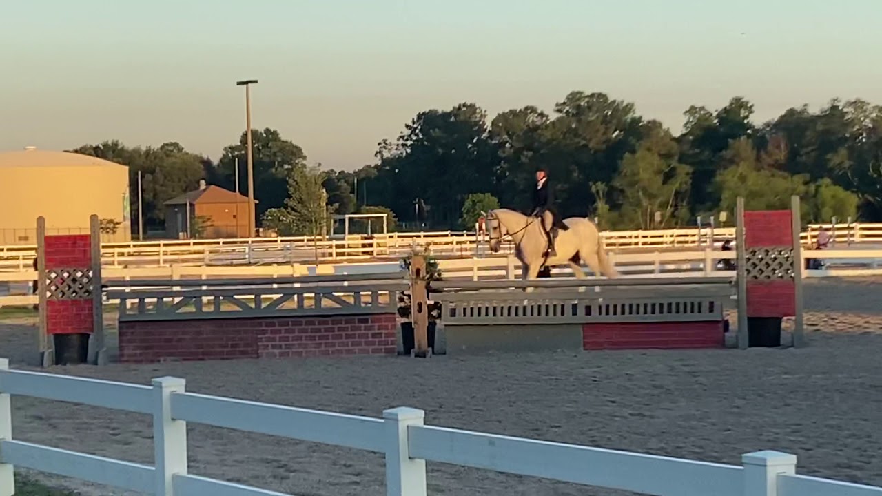 Madeline Jordan and Snowland USHJA National Derby - YouTube