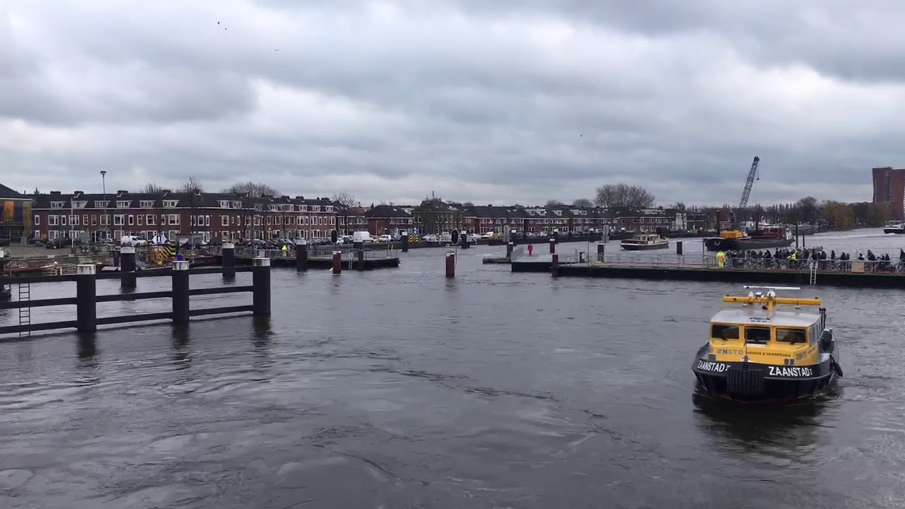 Pontonbrug - YouTube