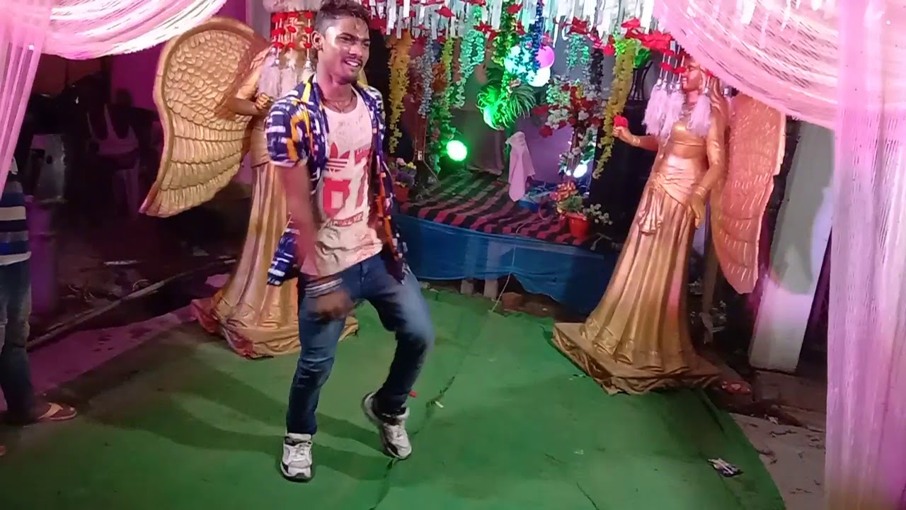 Laika javan ba sher hindustan ba - YouTube