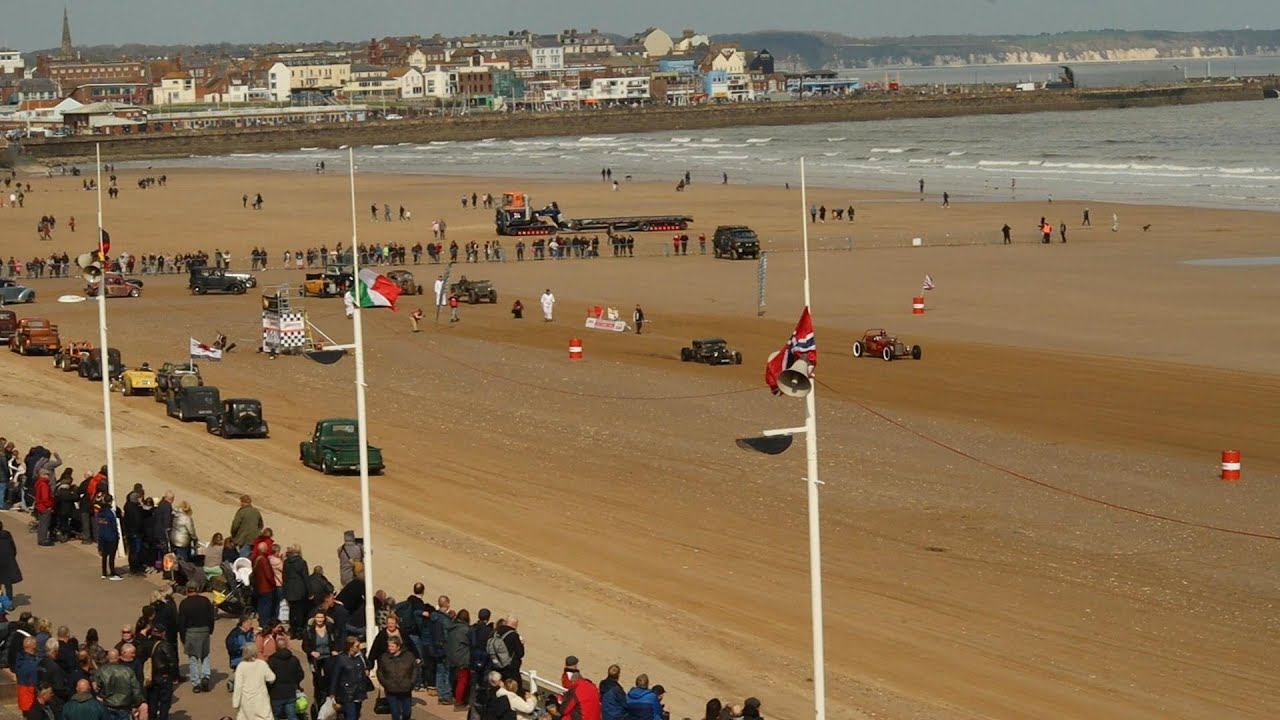 Race The Waves part 1 The cars drag racing on Bridlington Beach - YouTube