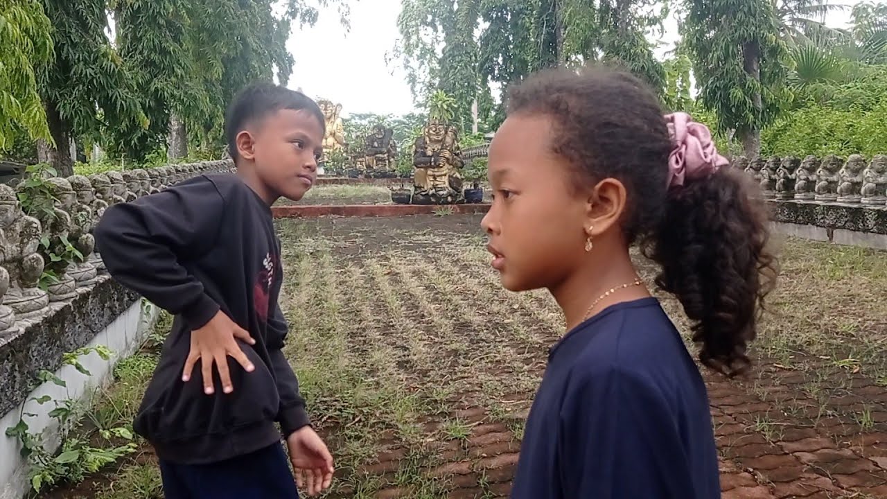 ngabuburit di patung reco sewu tulungagung - YouTube