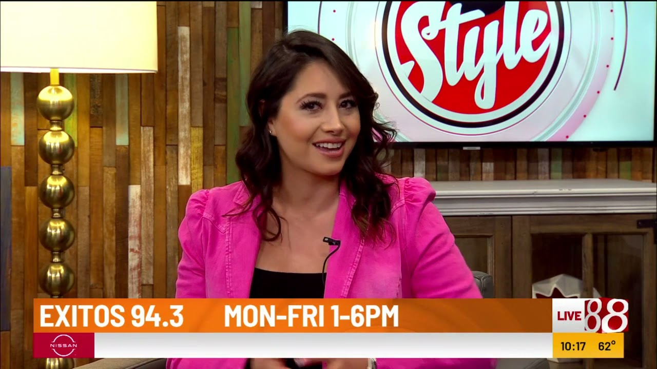 Meet Sandy Sanchez from Exitos 94.3 FM – Indy’s only Latin Pop Hits Station - YouTube