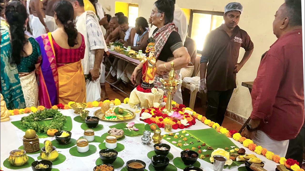 Vallasadya Kerala biggest Food festivel associated with Lord Krishna ...