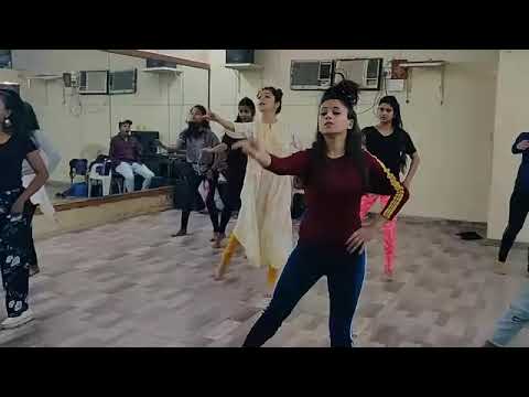 Drashti dhami  deewani mastani video