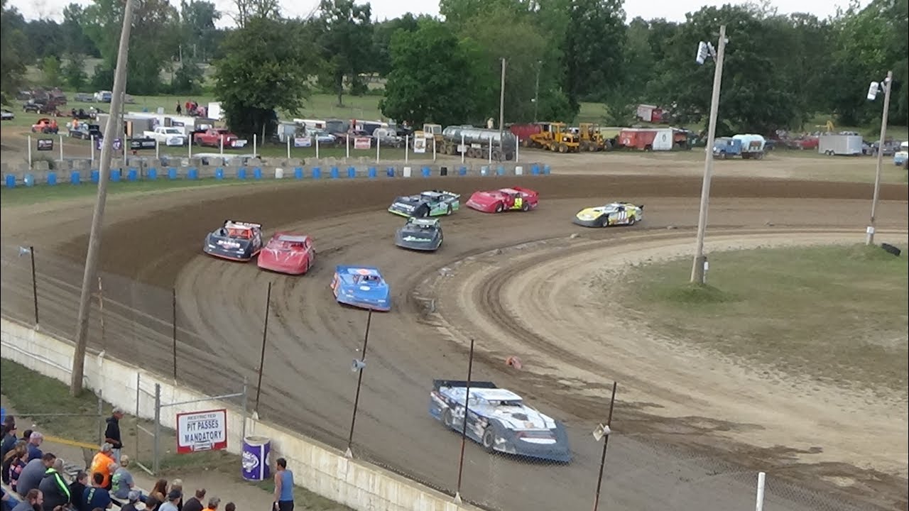 Late Model Heat Race #2 at Crystal Motor Speedway, Michigan, on 08-05 ...